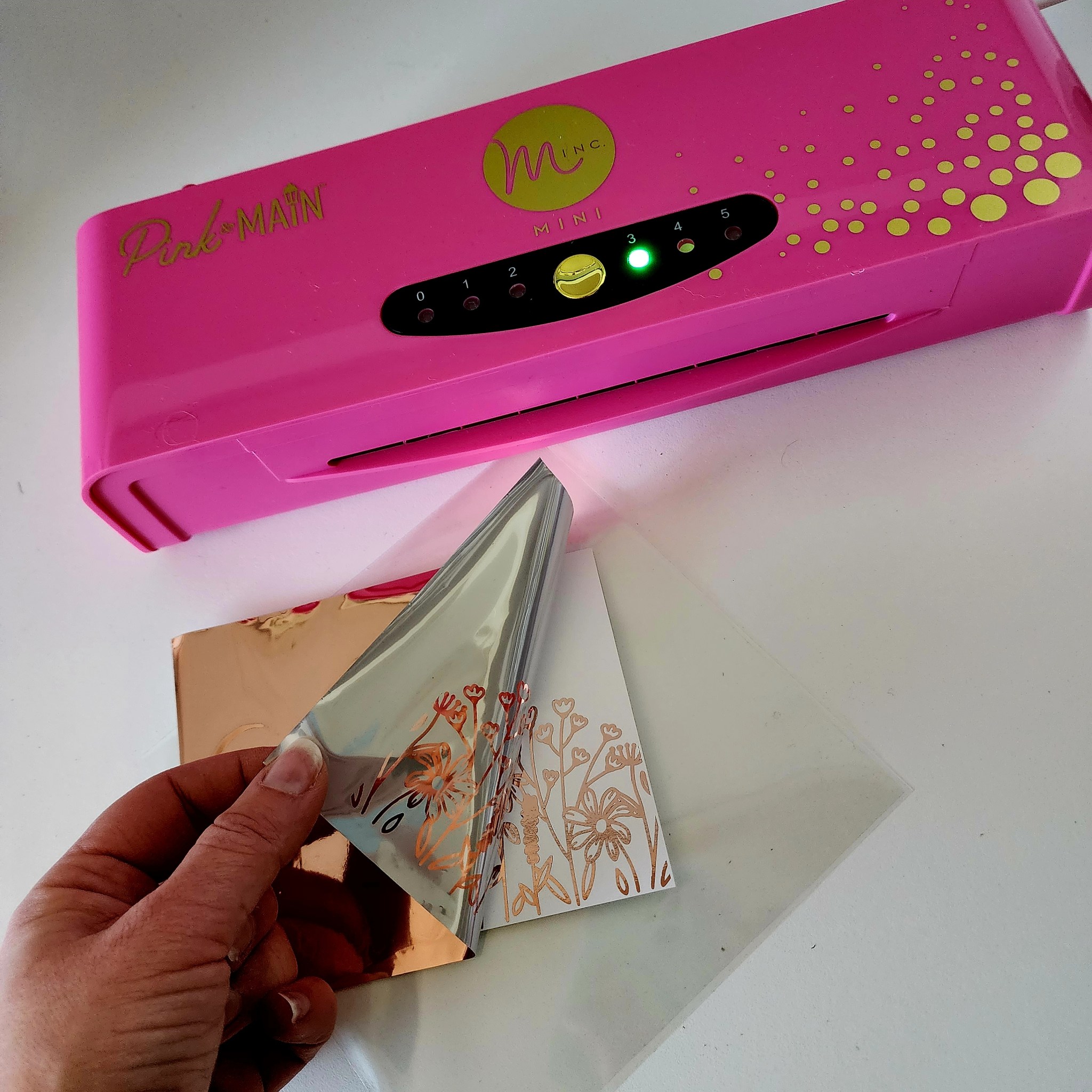 Pink & Main – Minc Release Foiling Fun Hop